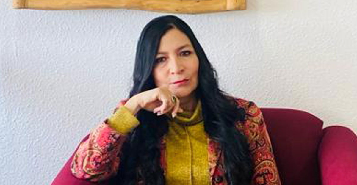 Entrevista a María Vázquez Valdez – Con versando